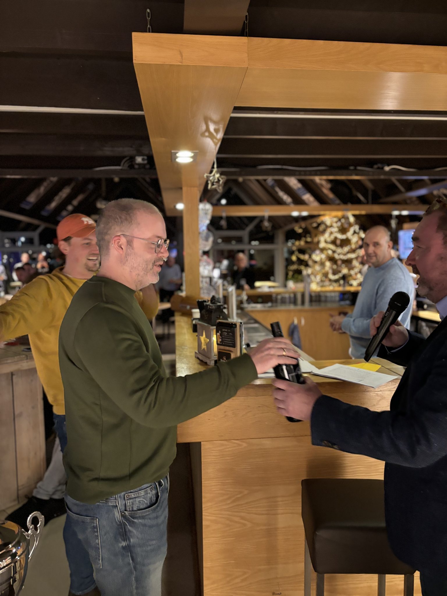 Rob Magereij en Frans Scheuller winnaars Voetbalquiz De Aftrap 2023 ...